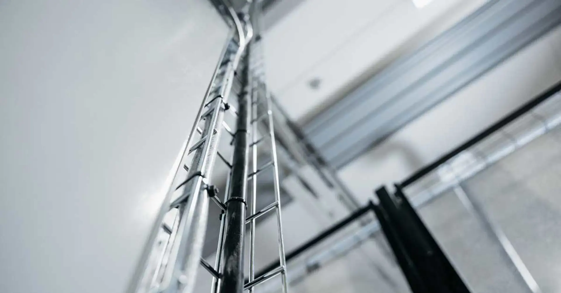 Corrosivity Classification C4 | Axelent Wire Tray